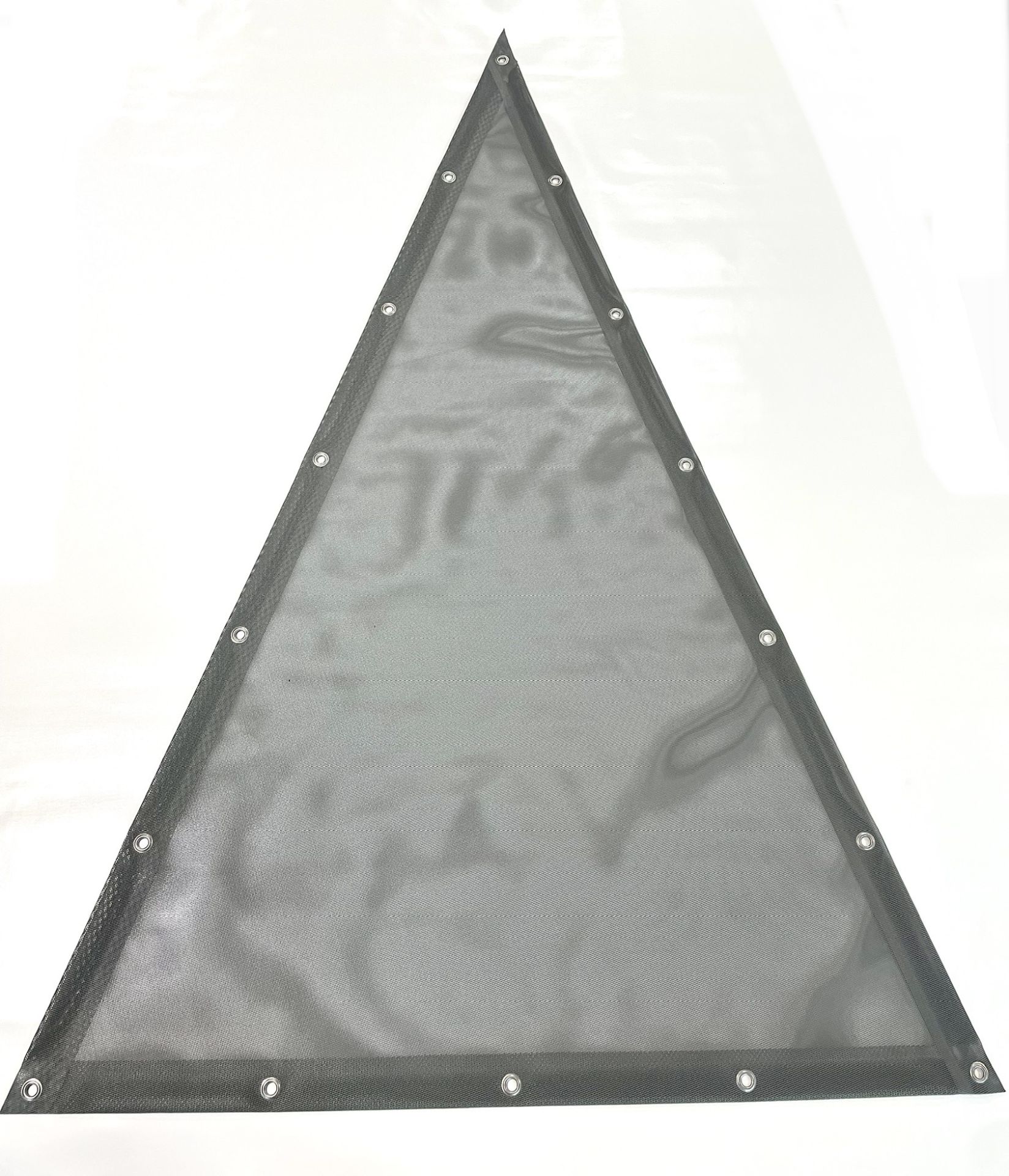 Dreieckige Carportplane aus PVC Netz